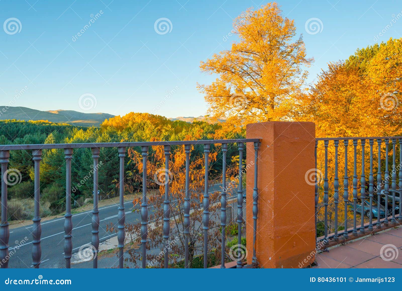 Colinas Del Parque Natural Sierra De Gredos Imagen de archivo - Imagen ...