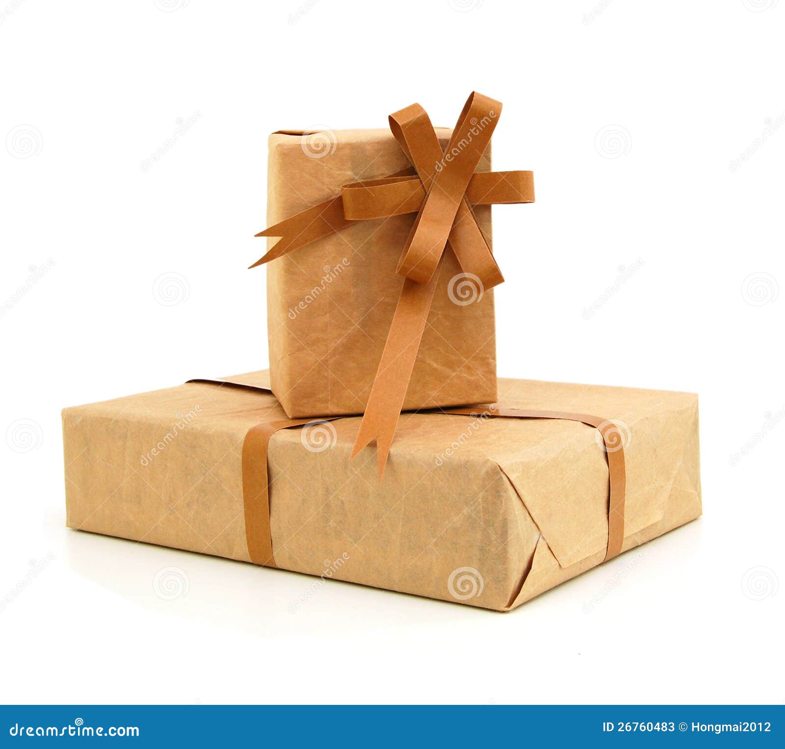 Colis enveloppé image stock. Image du brun, bateau, empaquetage - 26760483