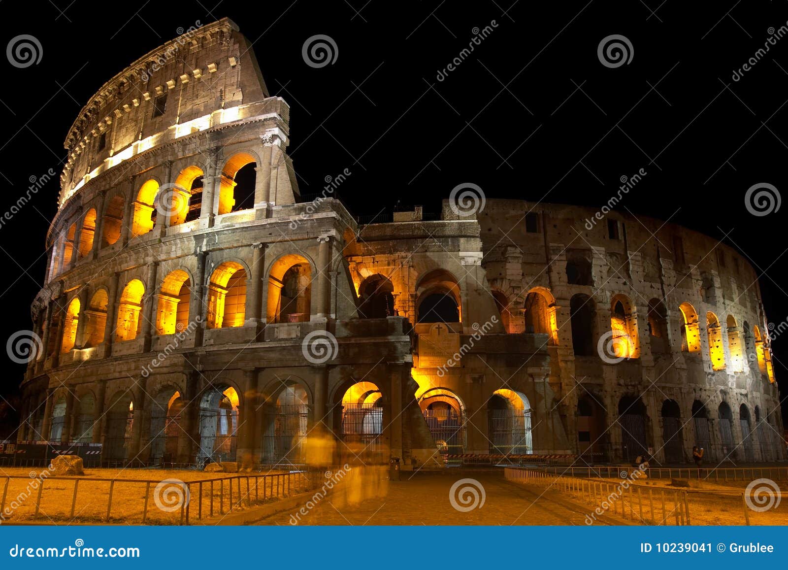 Coliseum at night stock image. Image of landmark, roma - 10239041