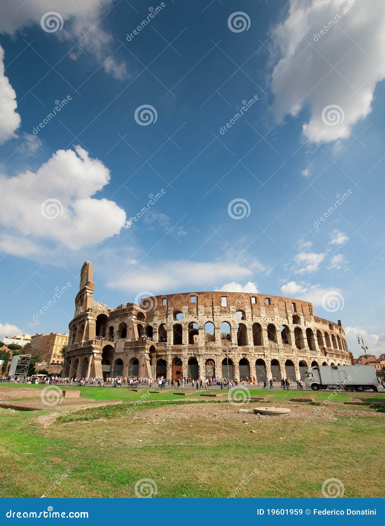 Coliseum Rome editorial stock image. Image of cloud, italian - 19601959