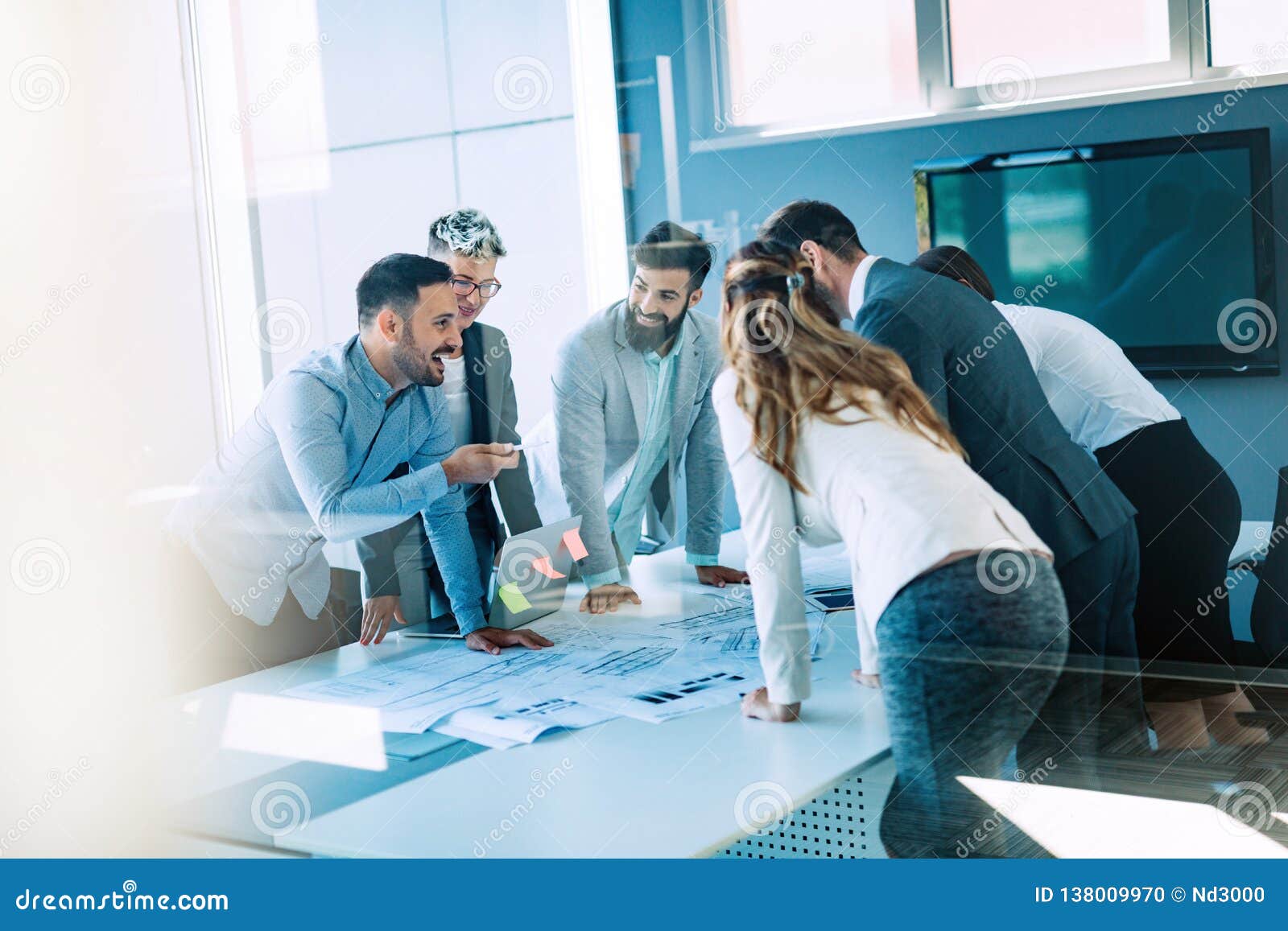 Collaboration and Analysis by Business People Working in Office Stock ...