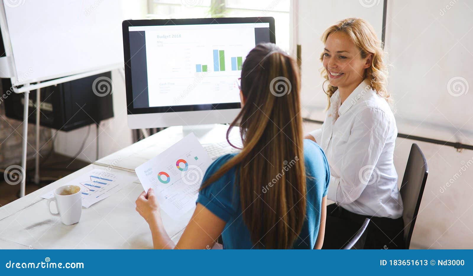 Collaboration and Analysis by Business People Working in Office Stock ...