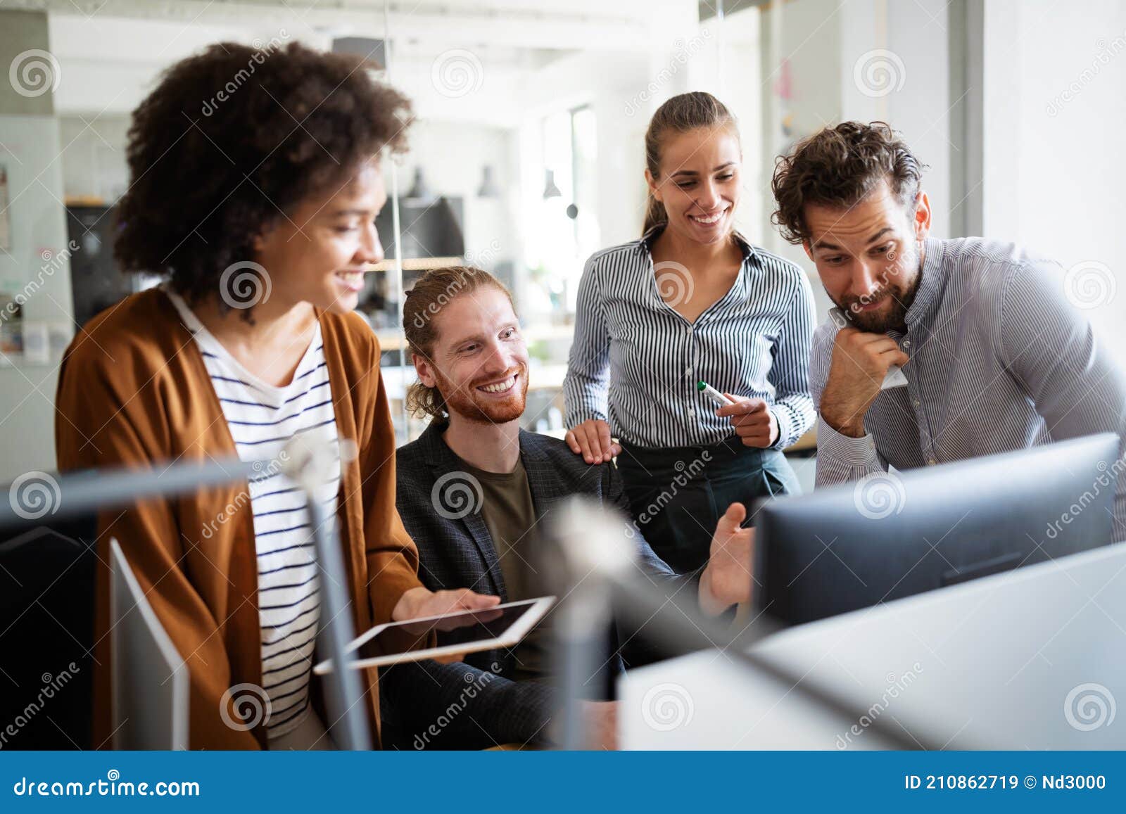 Collaboration and Analysis by Business People Working in Office Stock ...