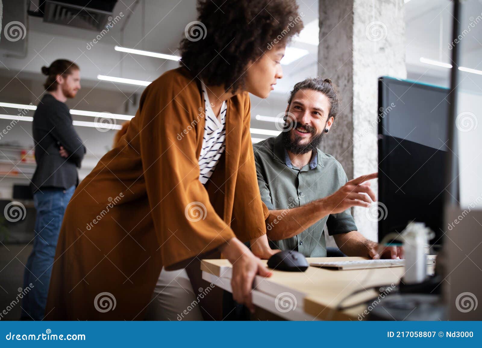 Collaboration and Analysis by Business People Working in Office Stock ...