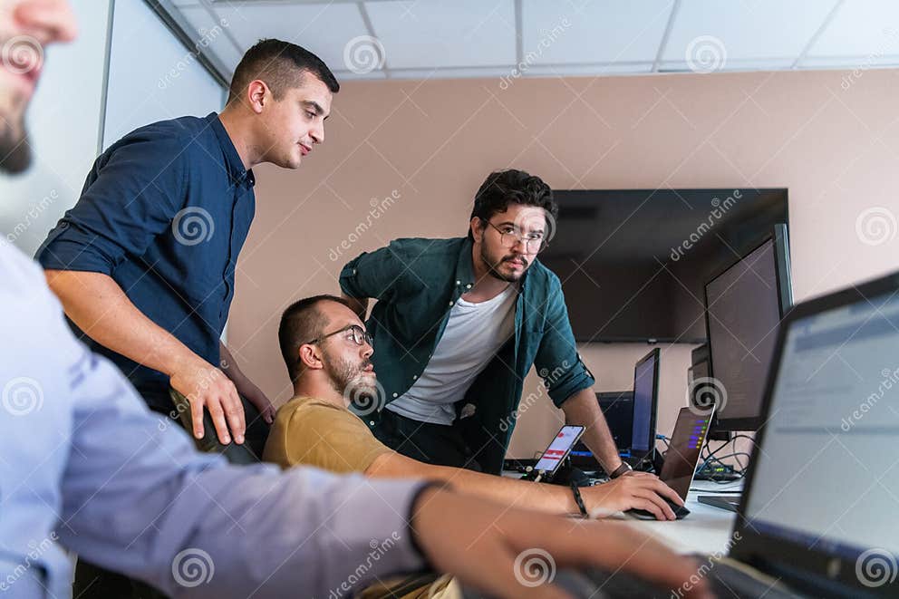 Collaborative Minds: a Team of Programmers Tackling Challenges Together ...