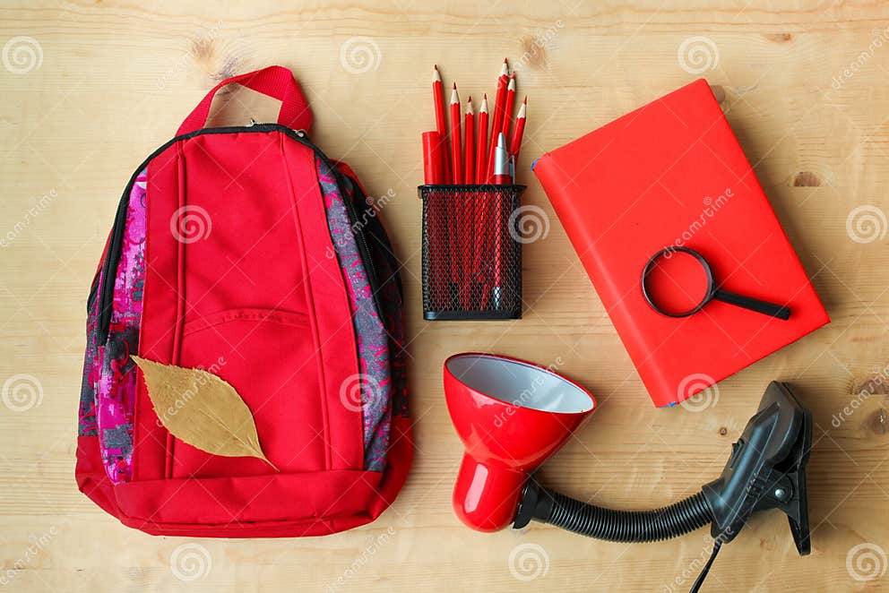 Collage de cosas rojas imagen de archivo. Imagen de fondo - 105222817