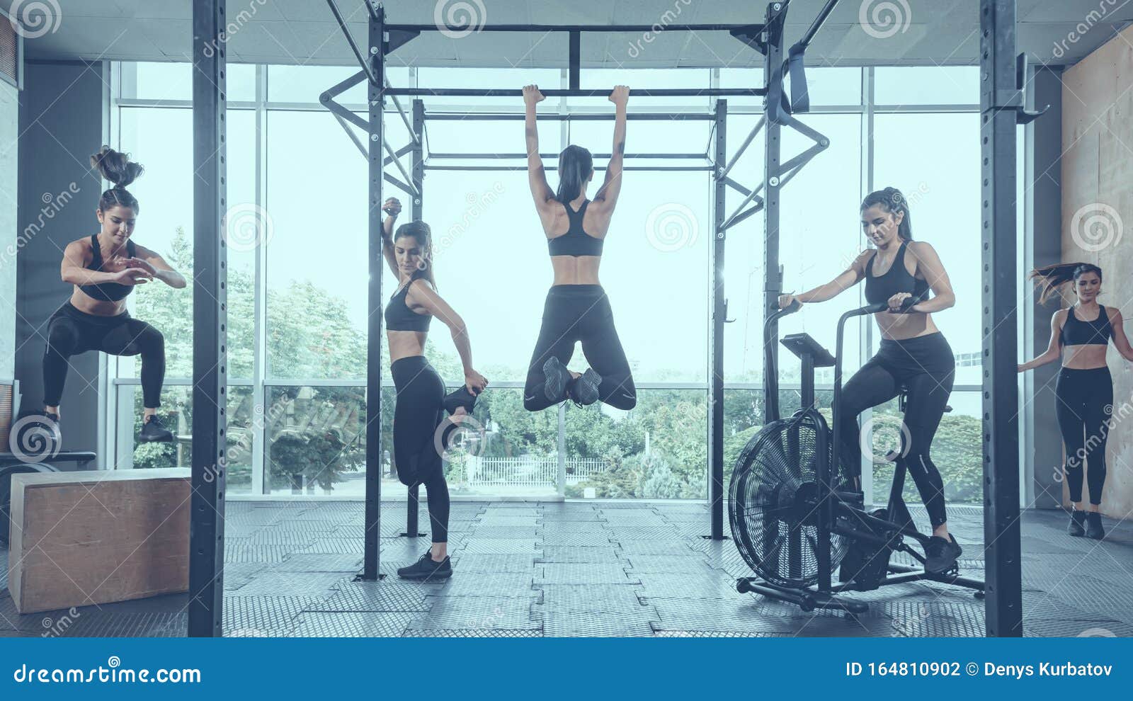 Functional Training Workout Stock Photo - Image of power, motivation ...