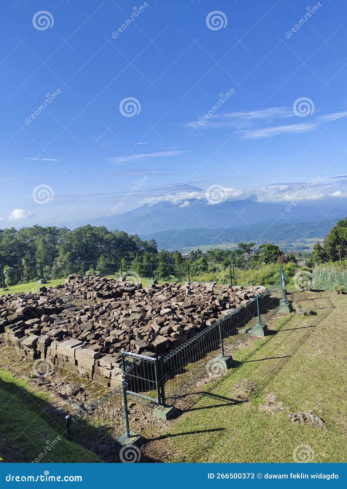 Collapse of the temple stock image. Image of temple - 266500373