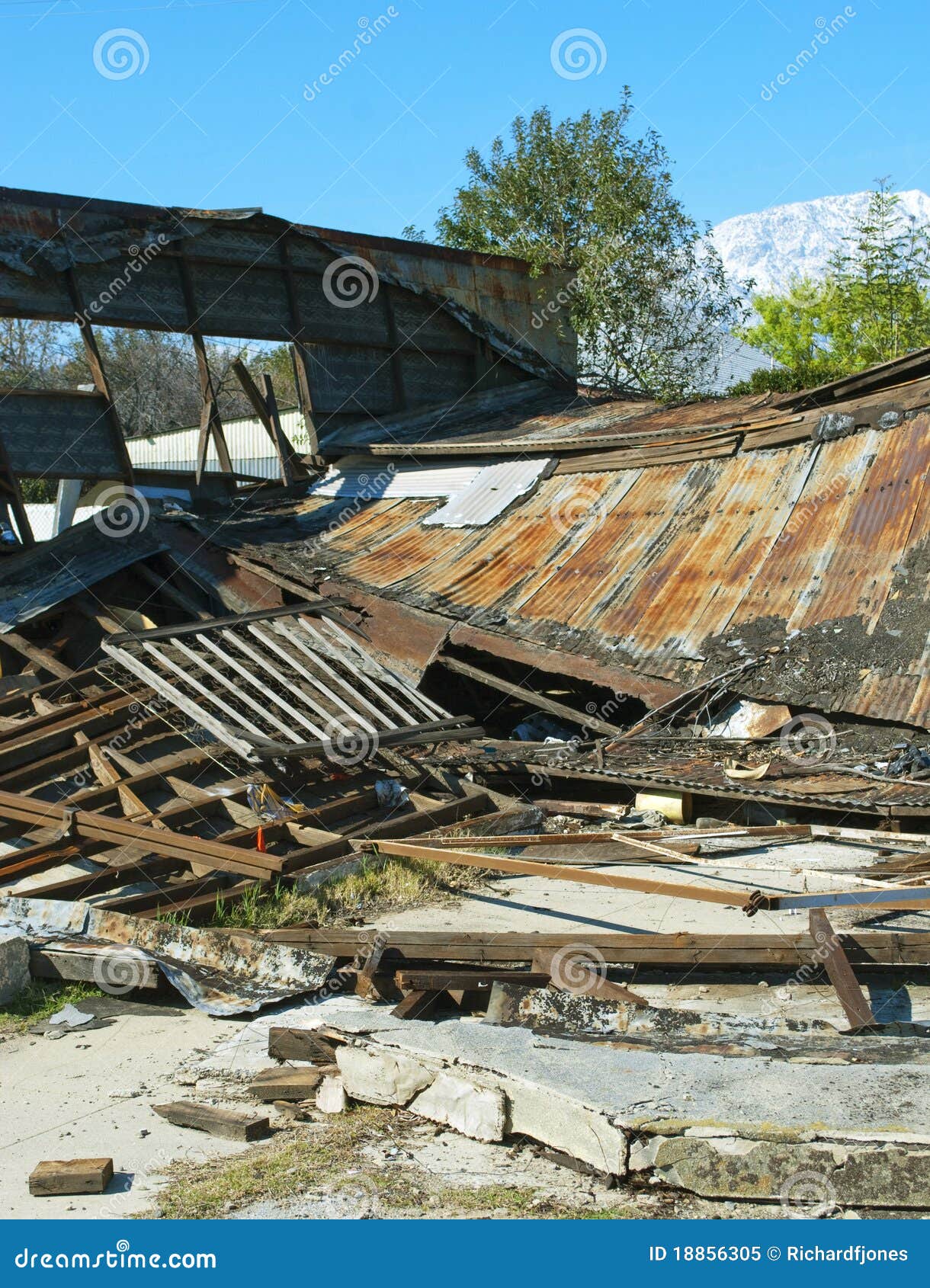 A Collapsed building stock image. Image of green, building - 18856305