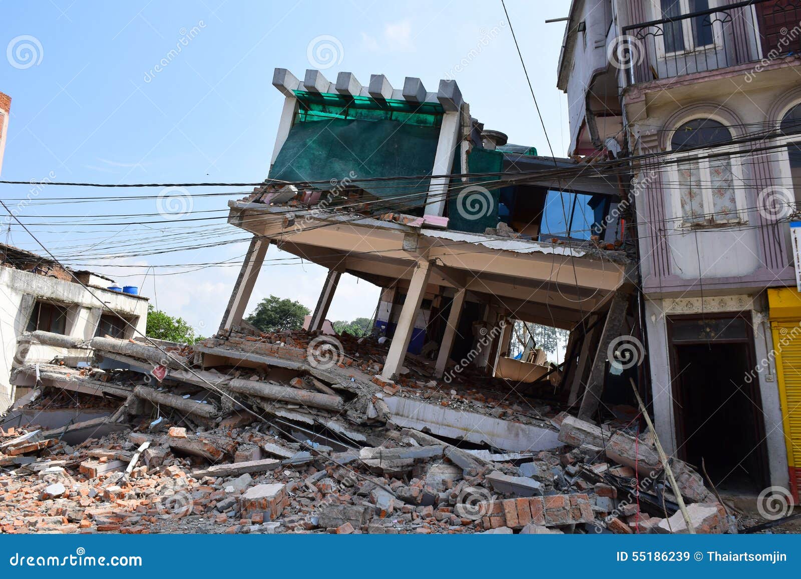 Collapsed Building after Earthquake Disaster Editorial Stock Image ...