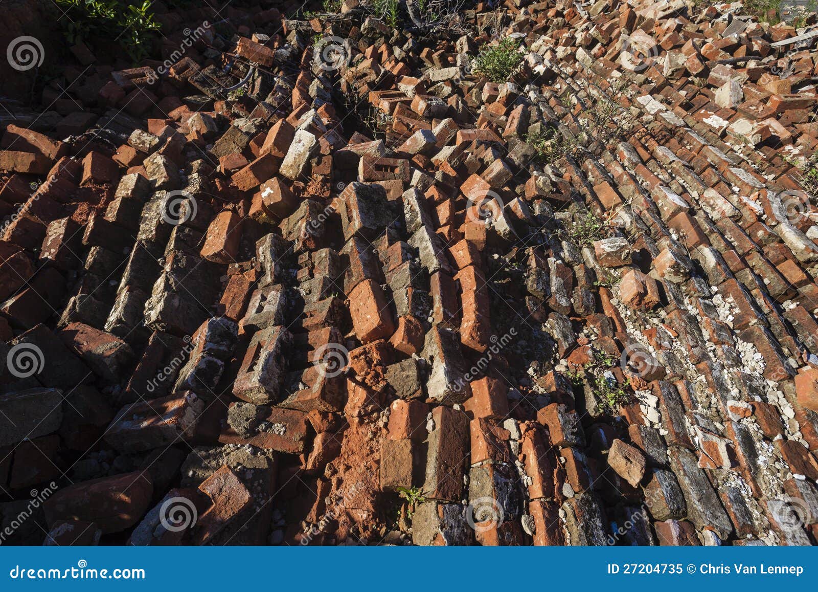 Collapsed Building Wall Bricks Stock Image - Image of structure, walls ...