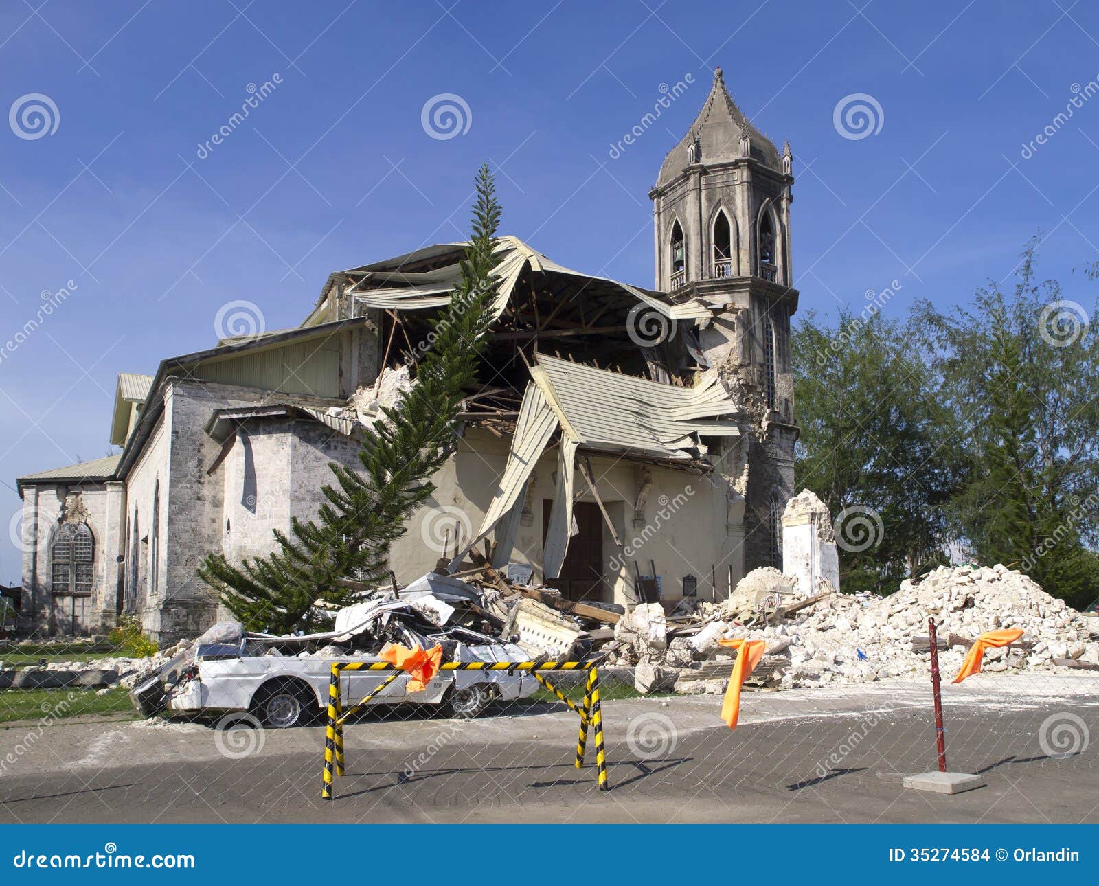 Collapsed church stock photo. Image of panglao, christian - 35274584