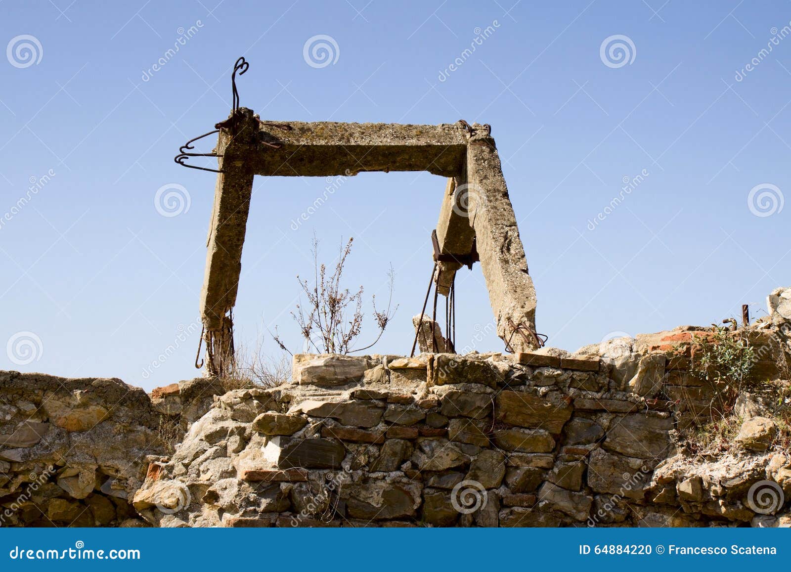 Collapsed Concrete Structures Stock Photo - Image of cement, gravel ...