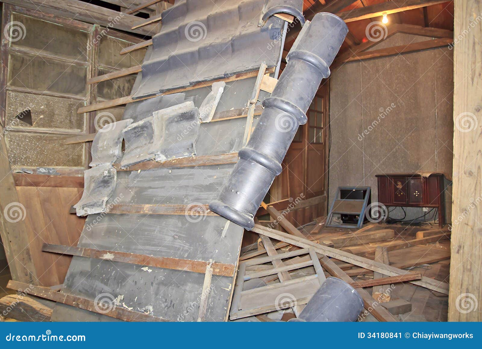 Earthquake House Simulation Photos - Free & Royalty-Free Stock Photos ...