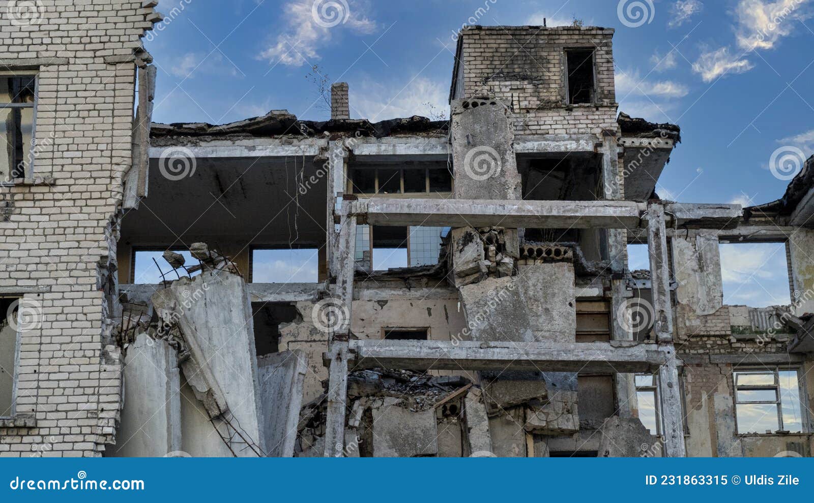 Collapsed Large Building after Disasted Collapsed Exposing Eartquake ...