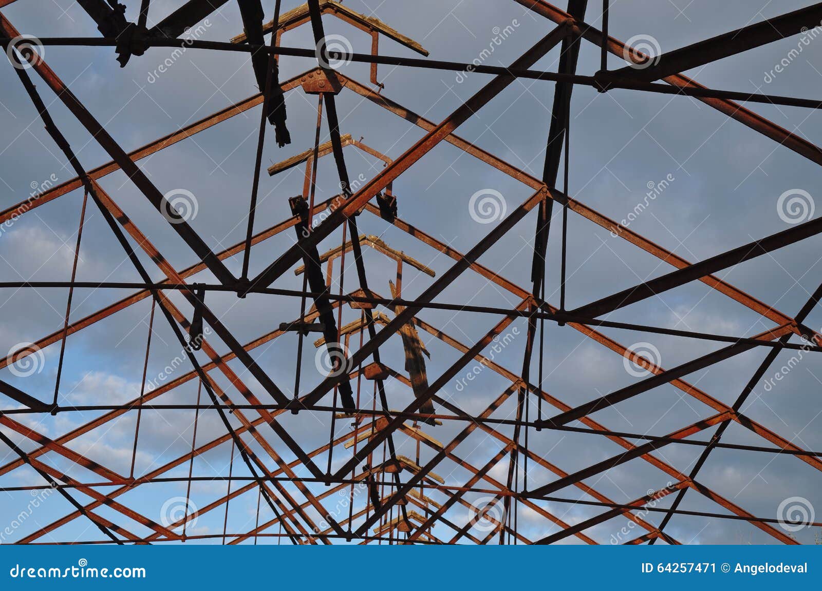 Iron Structure Stock Photo | CartoonDealer.com #34602264