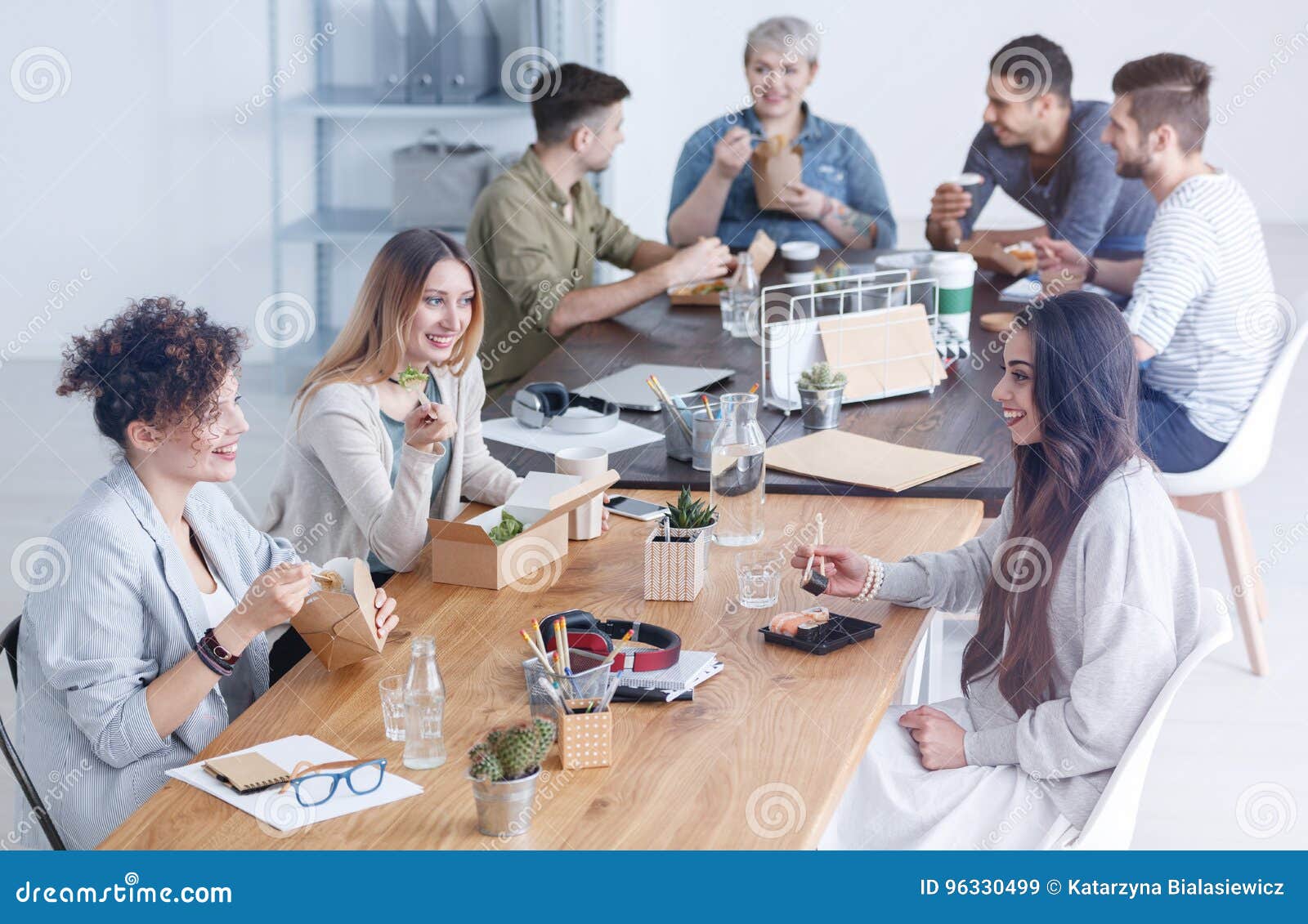 Colleagues Chatting in Office Stock Image - Image of friendship, food ...