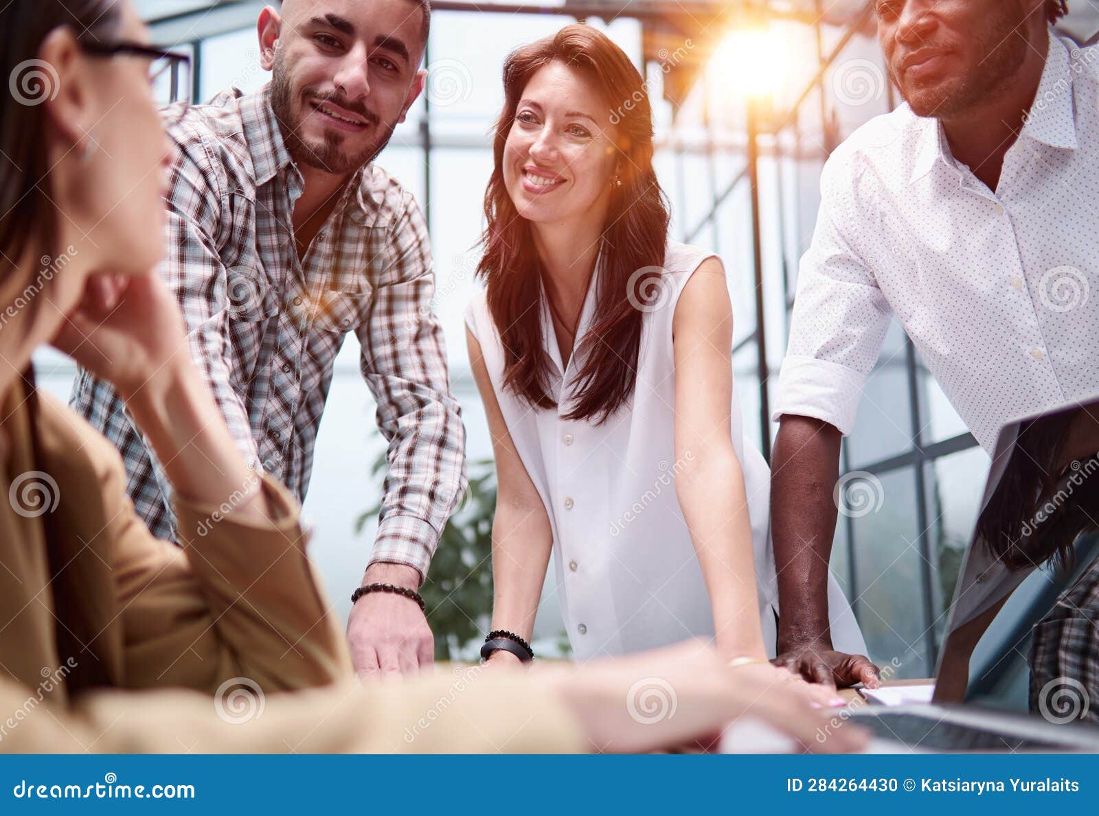Colleagues Lean on the Conference Table and Discuss Business, App UI ...