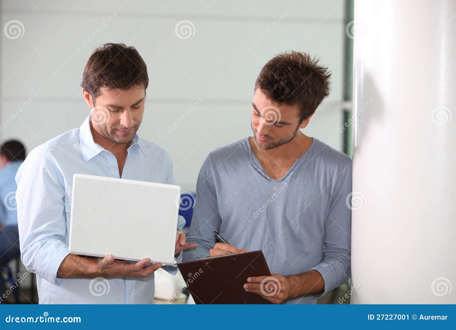 Colleagues Looking at a Laptop Stock Image - Image of caucasian, 3539: ...