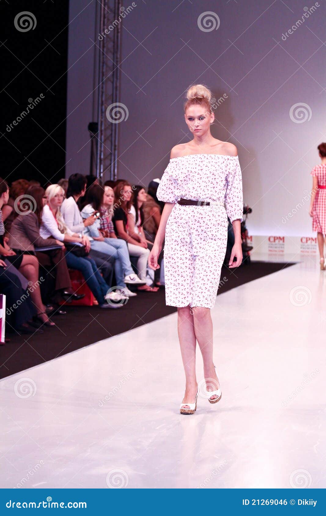 Collection of Clothing Unique Editorial Photo - Image of runway, dress ...