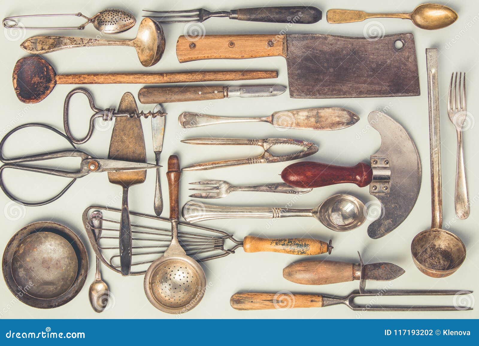 Collection De Vieux Couverts De Vintage Photo stock - Image du vieux ...