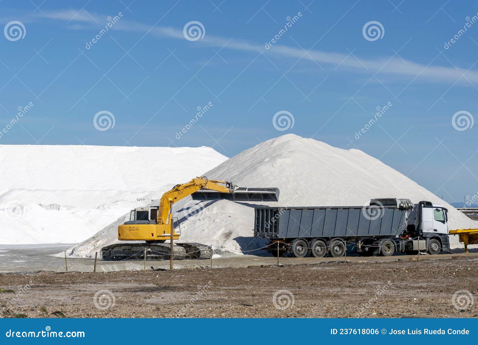 Collection and Storage in Trucks of the Salt Produced for Its ...