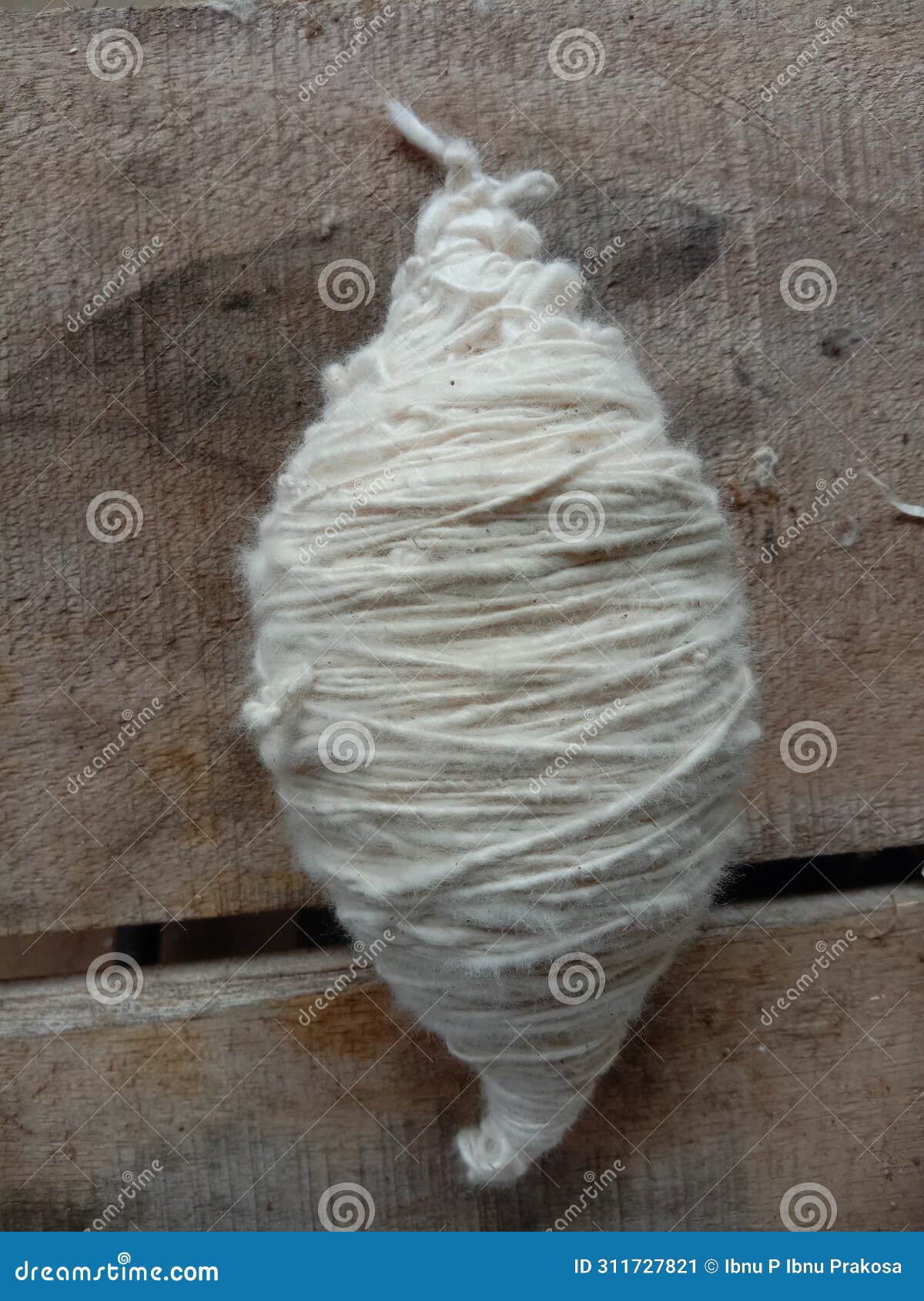 A Collection of Traditionally Spun Threads Di Purbalingga Stock Image ...