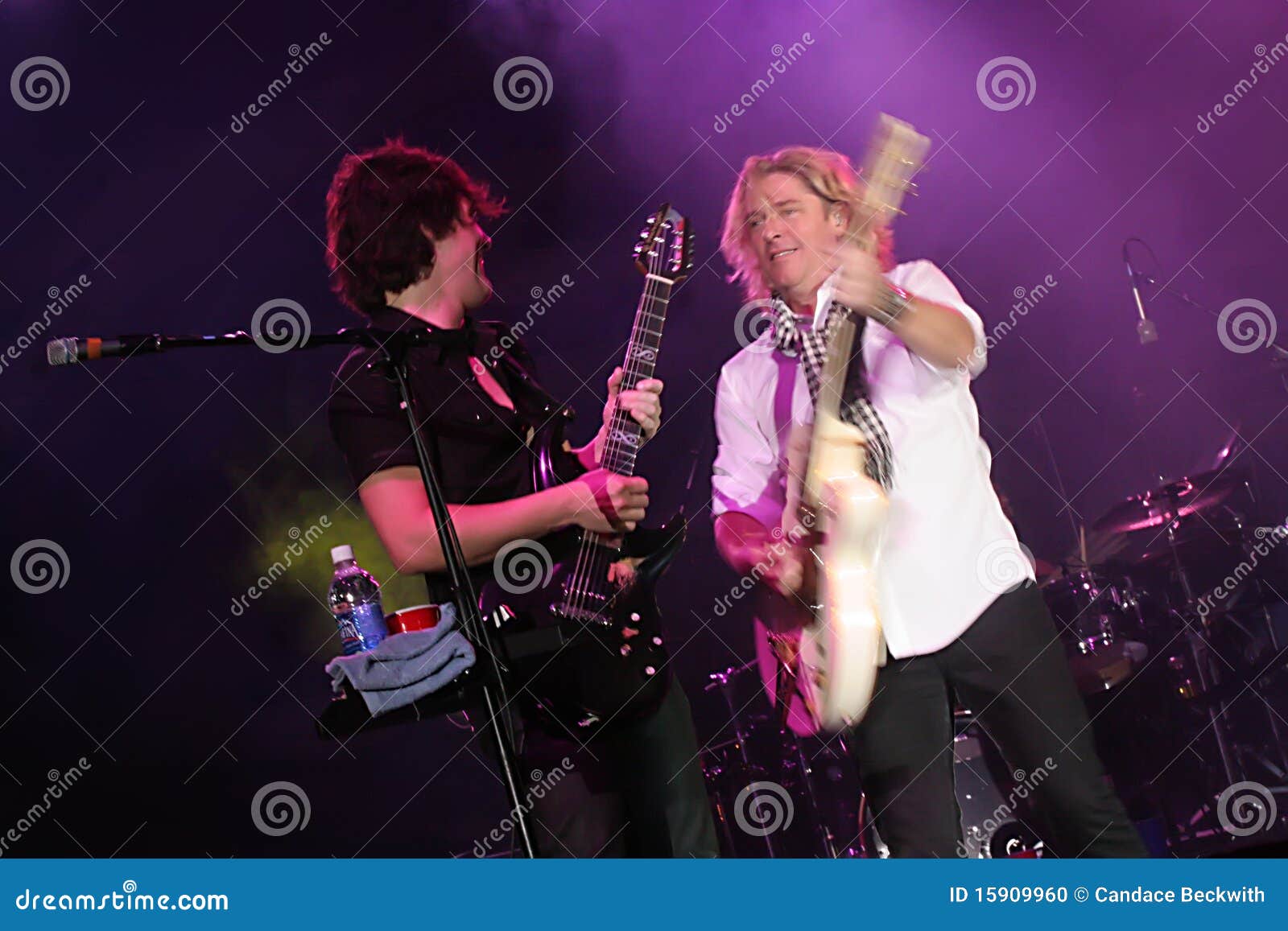 Collective Soul editorial image. Image of performer, stage - 15909960