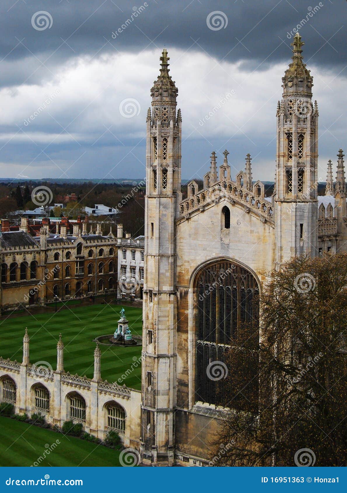 College Chapel de rey imagen de archivo. Imagen de universidad - 16951363