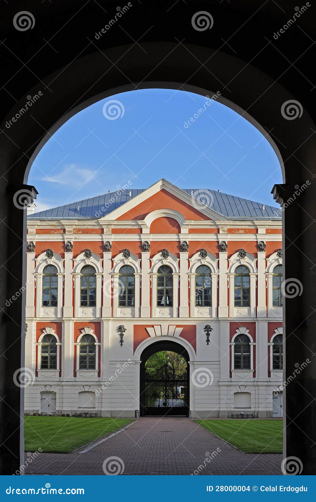 College gate stock photo. Image of house, historic, gate - 28000004