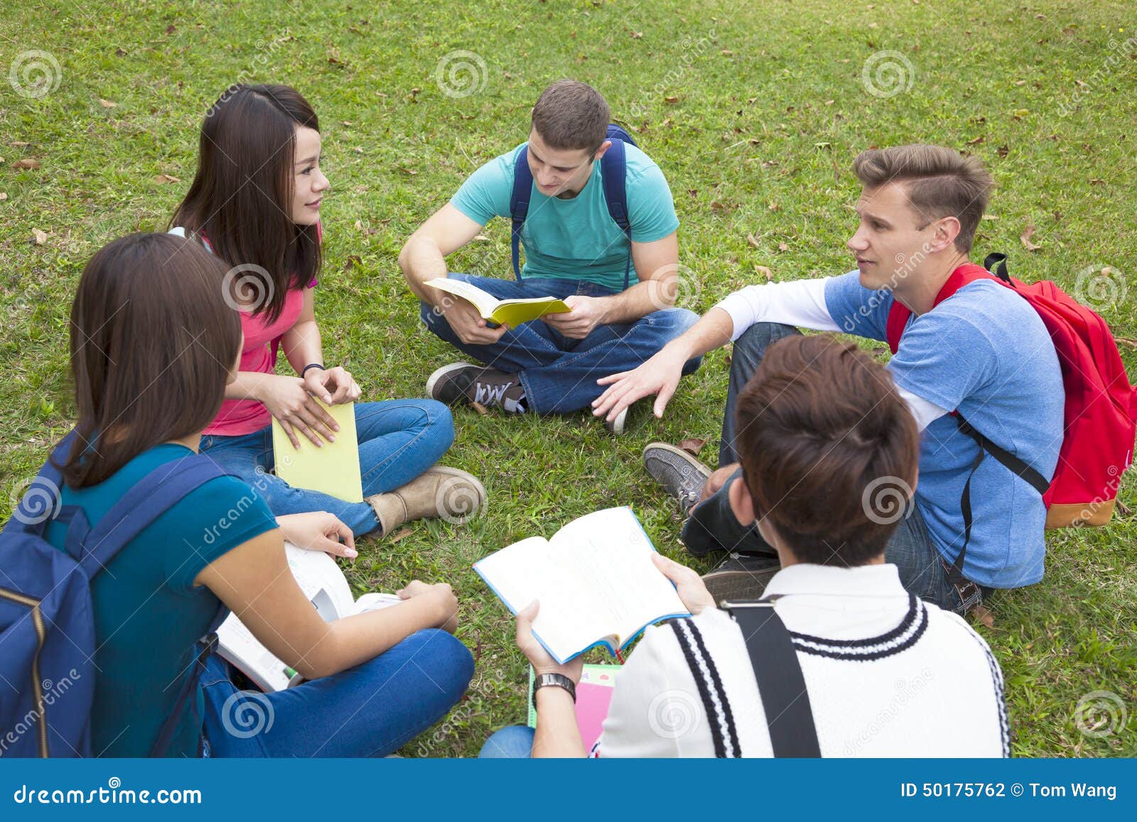 College Students Studying and Discuss Together in Campus Stock Photo ...
