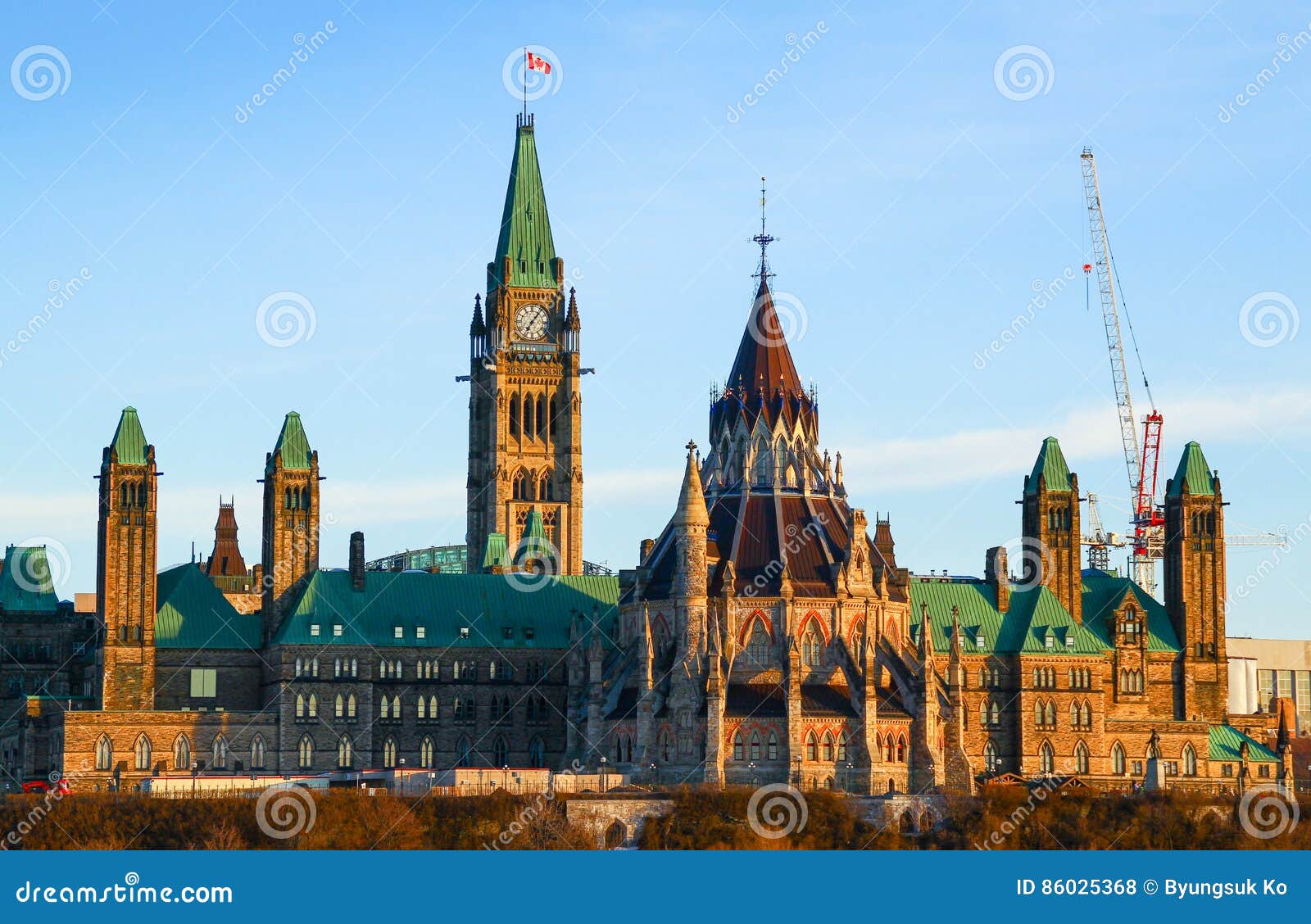 Collina Del Parlamento E La Camera Canadese Del Parlamento Fotografia ...