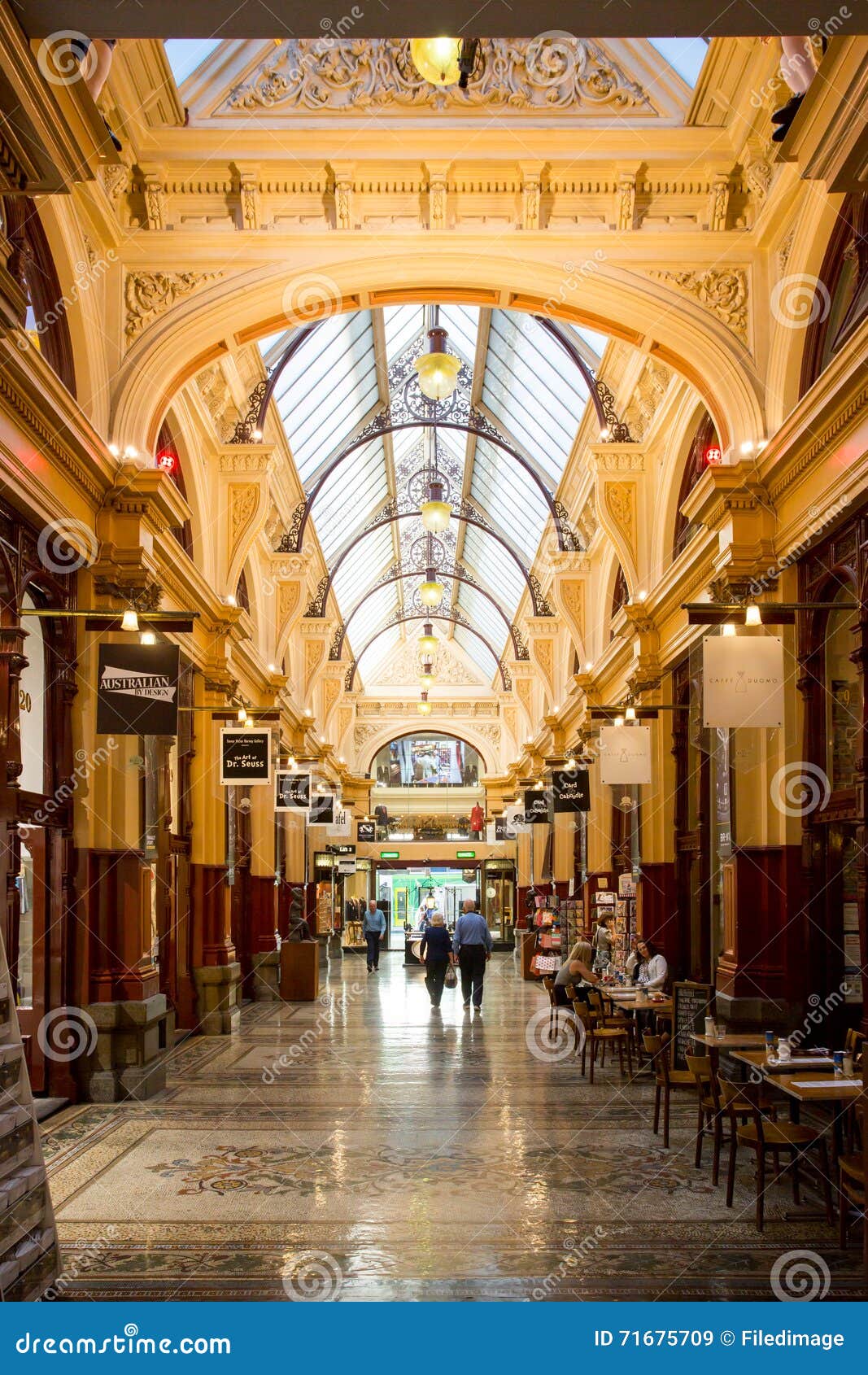 333 Collins St Melbourne editorial stock image. Image of life - 71675709