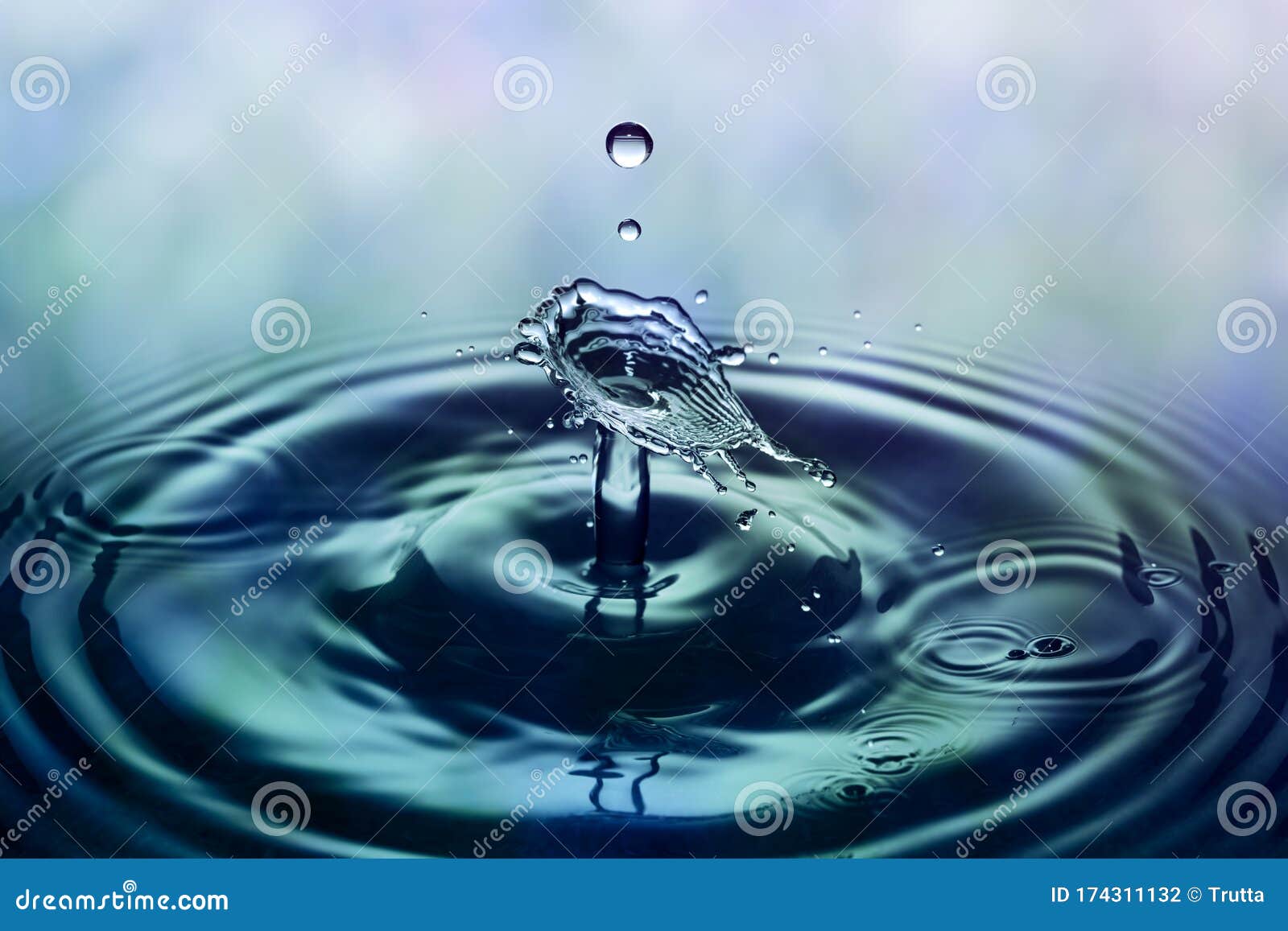 Collision Effect of Two Falling Water Drops - Splash Stock Photo ...