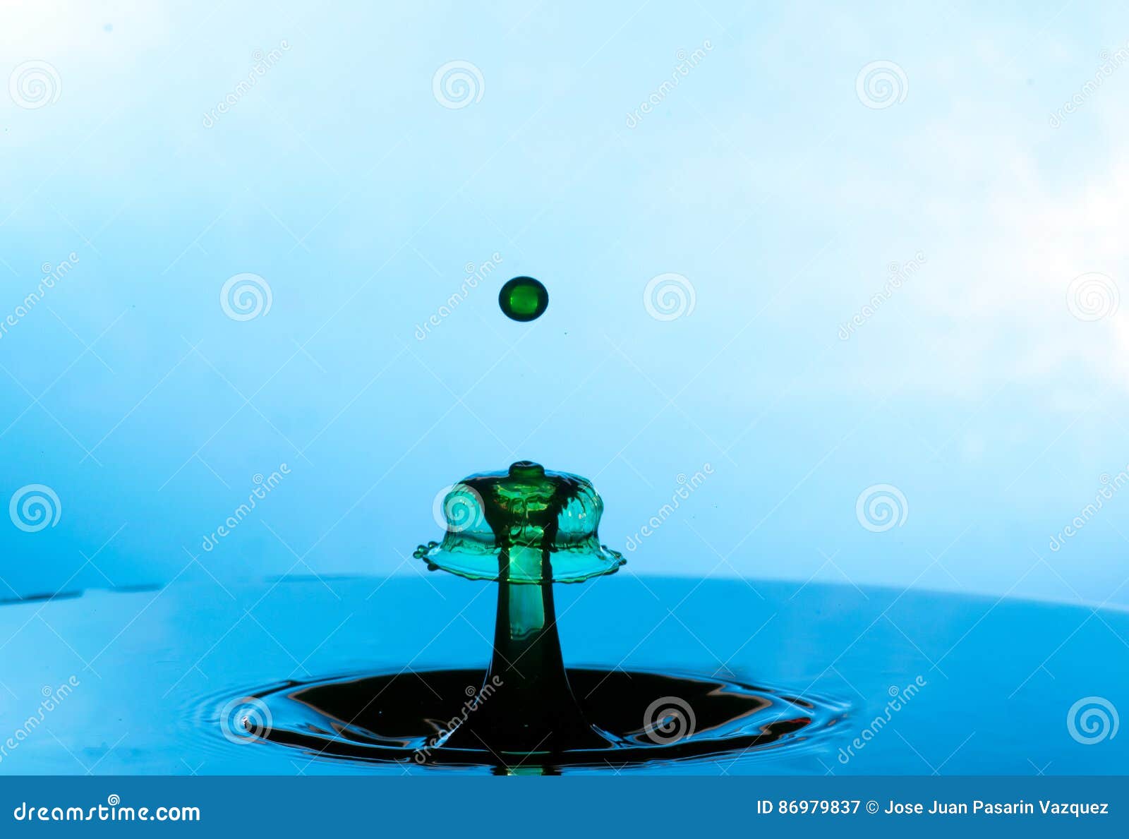Collision of Two Drops on a Surface of Water Stock Image - Image of ...