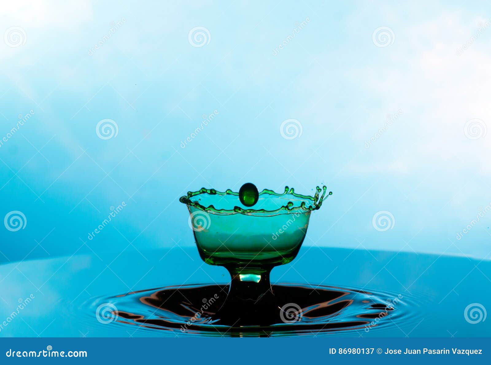 Collision of Two Drops on a Surface of Water Stock Image - Image of ...