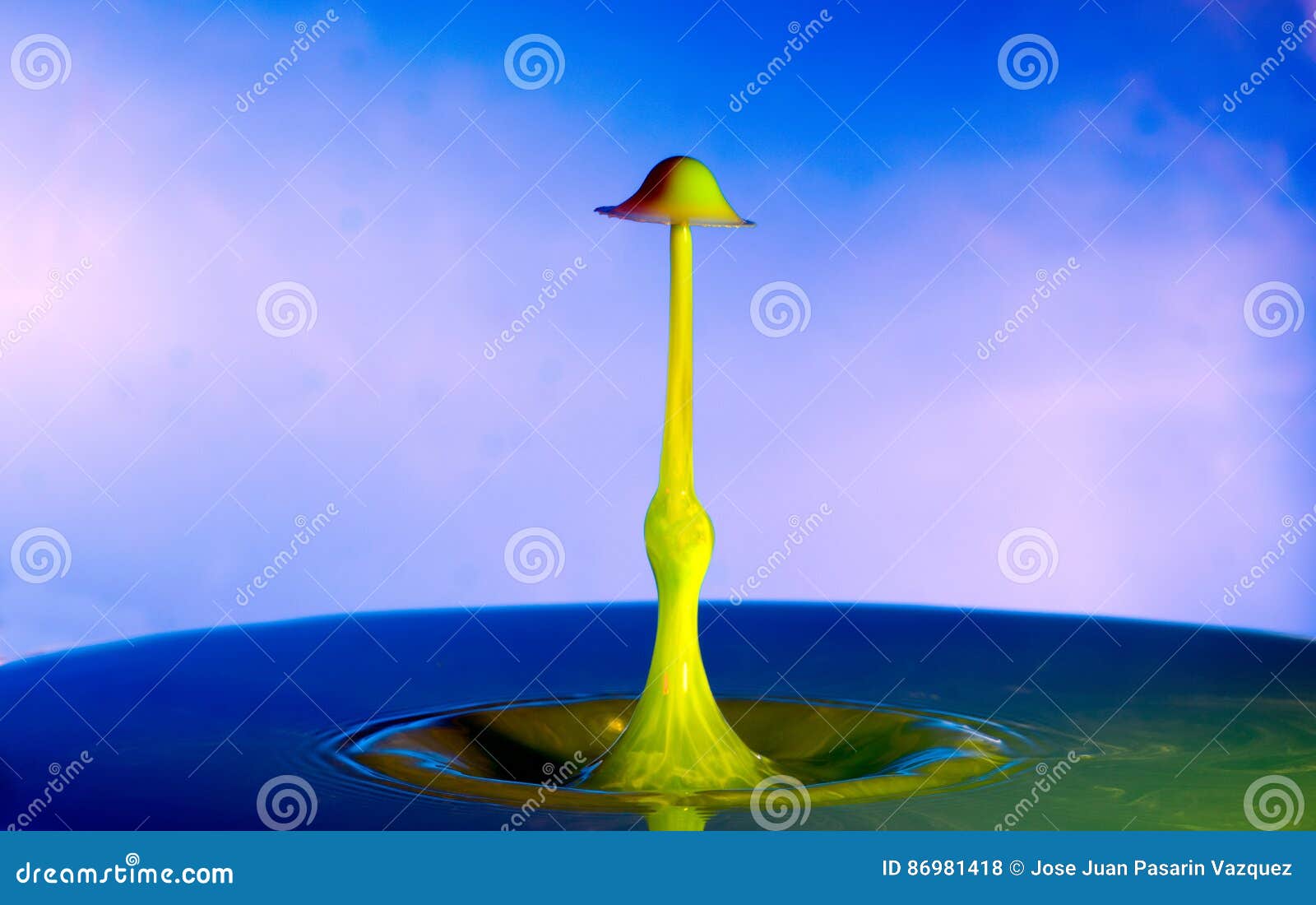 Collision of Two Drops on a Surface of Water Stock Photo - Image of ...