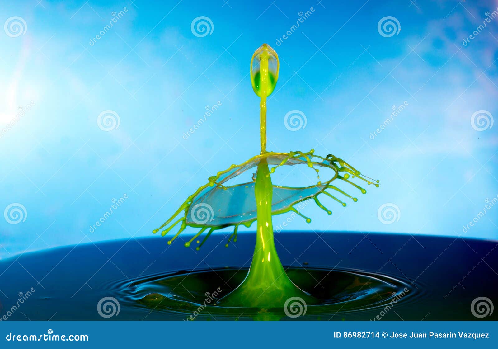 Collision of Two Drops on a Surface of Water Stock Photo - Image of ...
