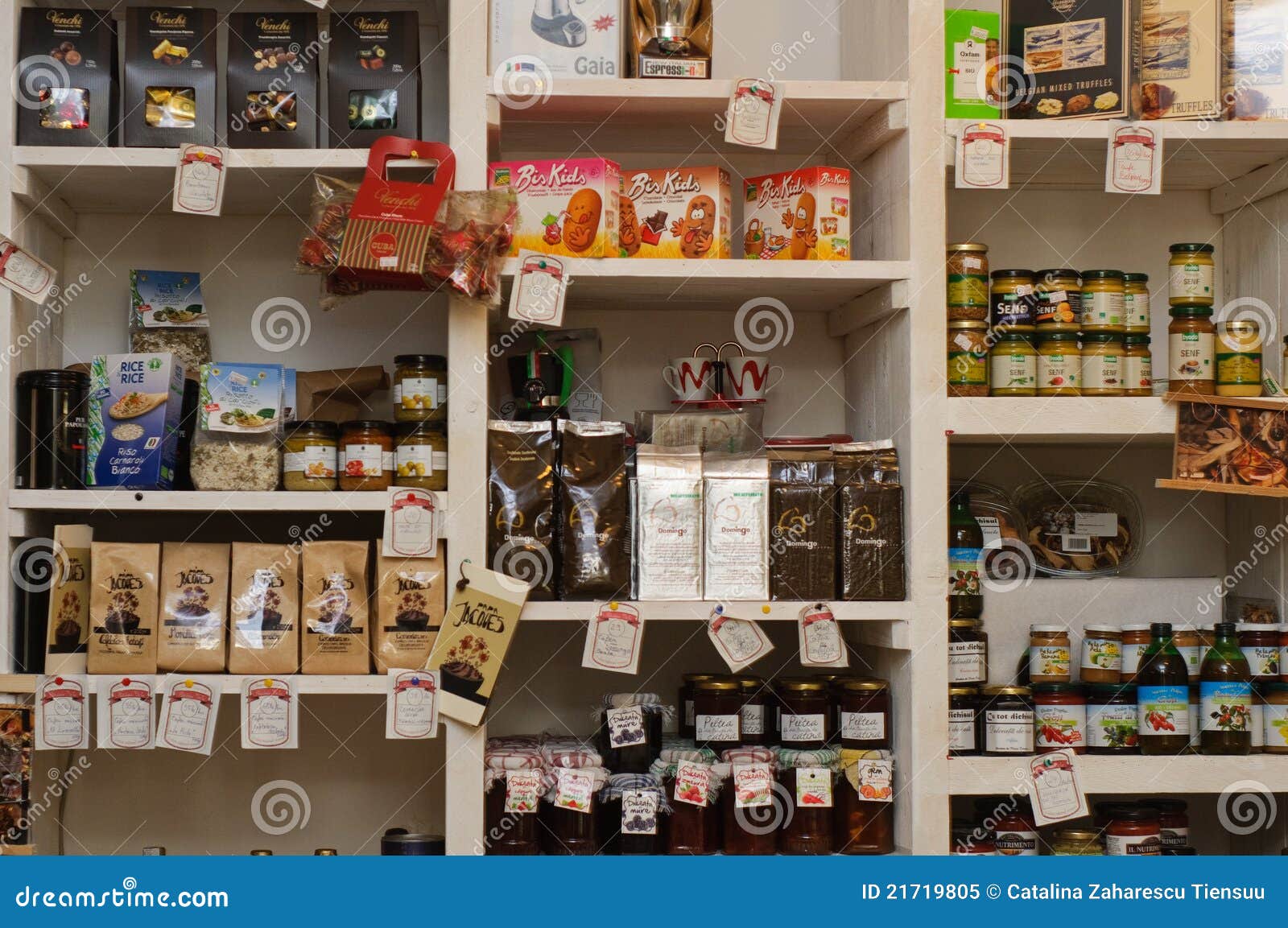 Colmado imagen editorial. Imagen de departamento, tradicional - 21719805