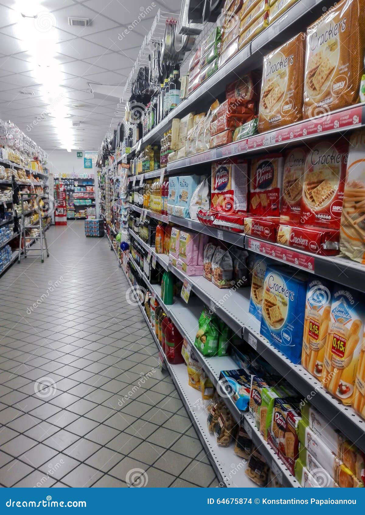 Colmado imagen de archivo editorial. Imagen de entrada - 64675874