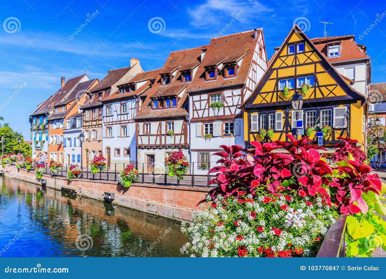 Colmar, De Elzas, Frankrijk Stock Afbeelding - Image of kleurrijk, brug ...