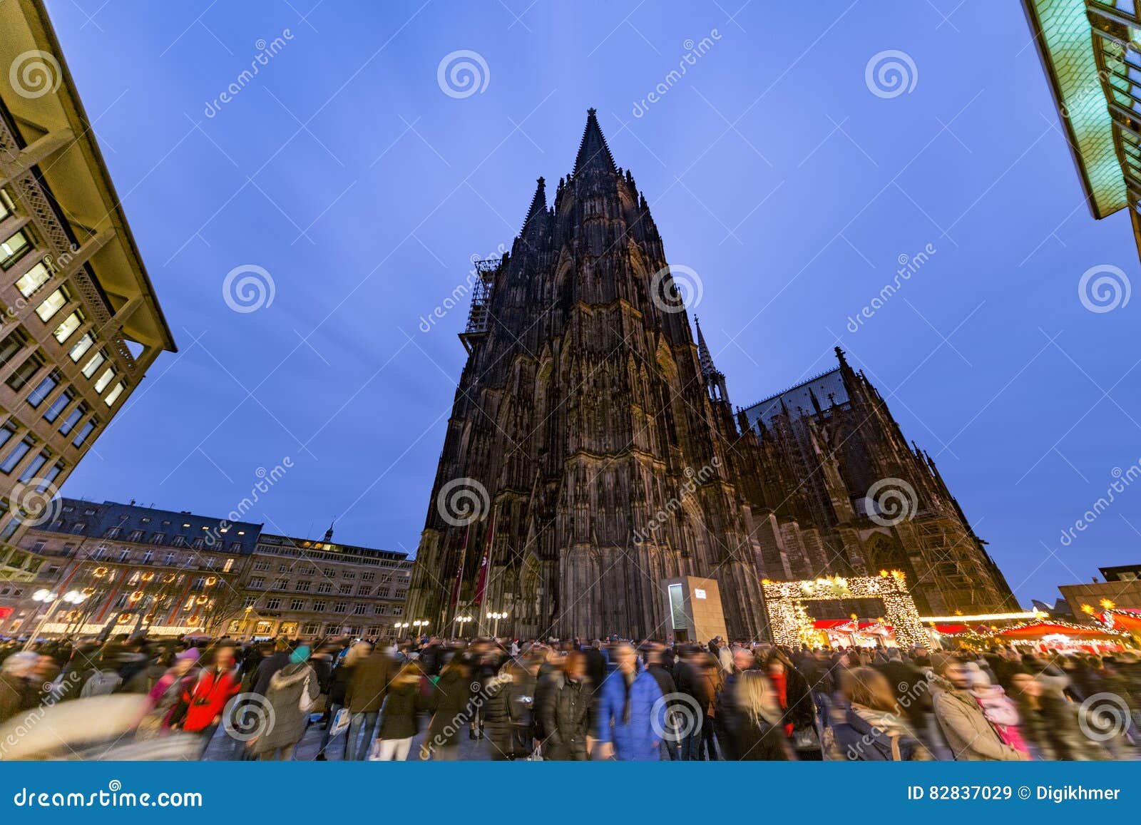 Cologne Christmas Market at Night Editorial Stock Image - Image of ...