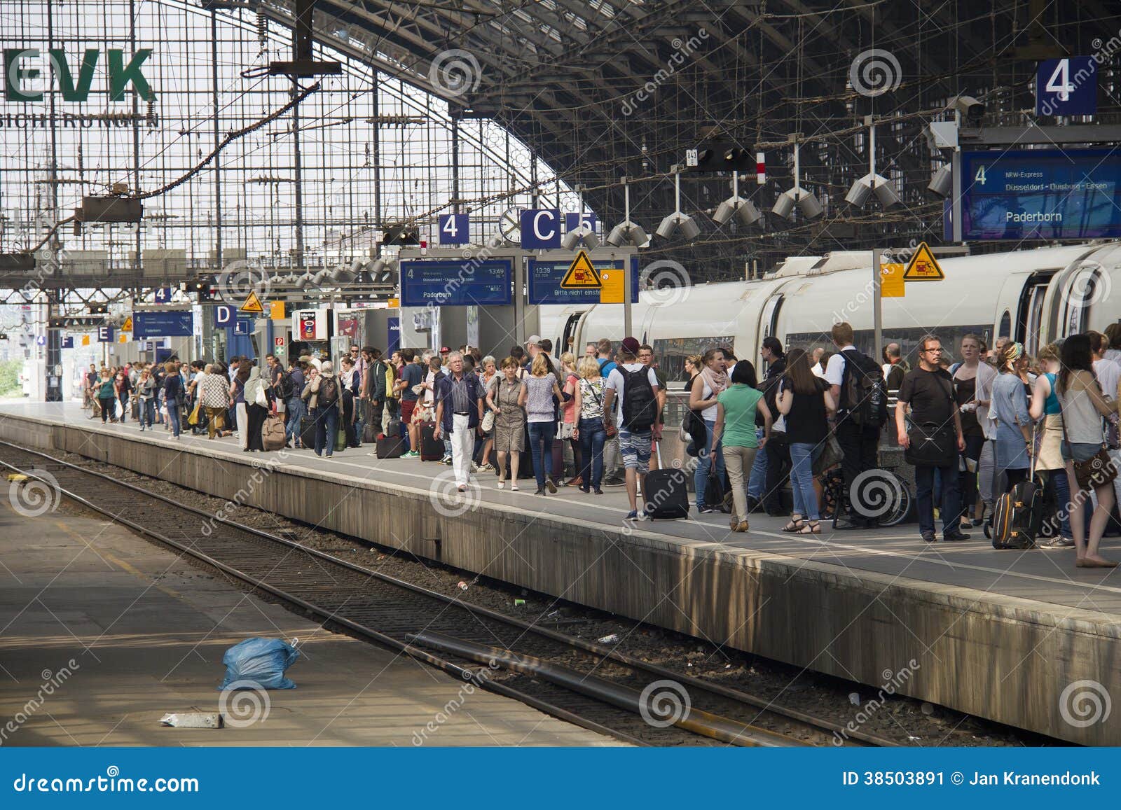 Cologne Railway Station, Germany Editorial Photo - Image of roof ... Cologne Railway Station, Germany Editorial Photo - Image of roof ...