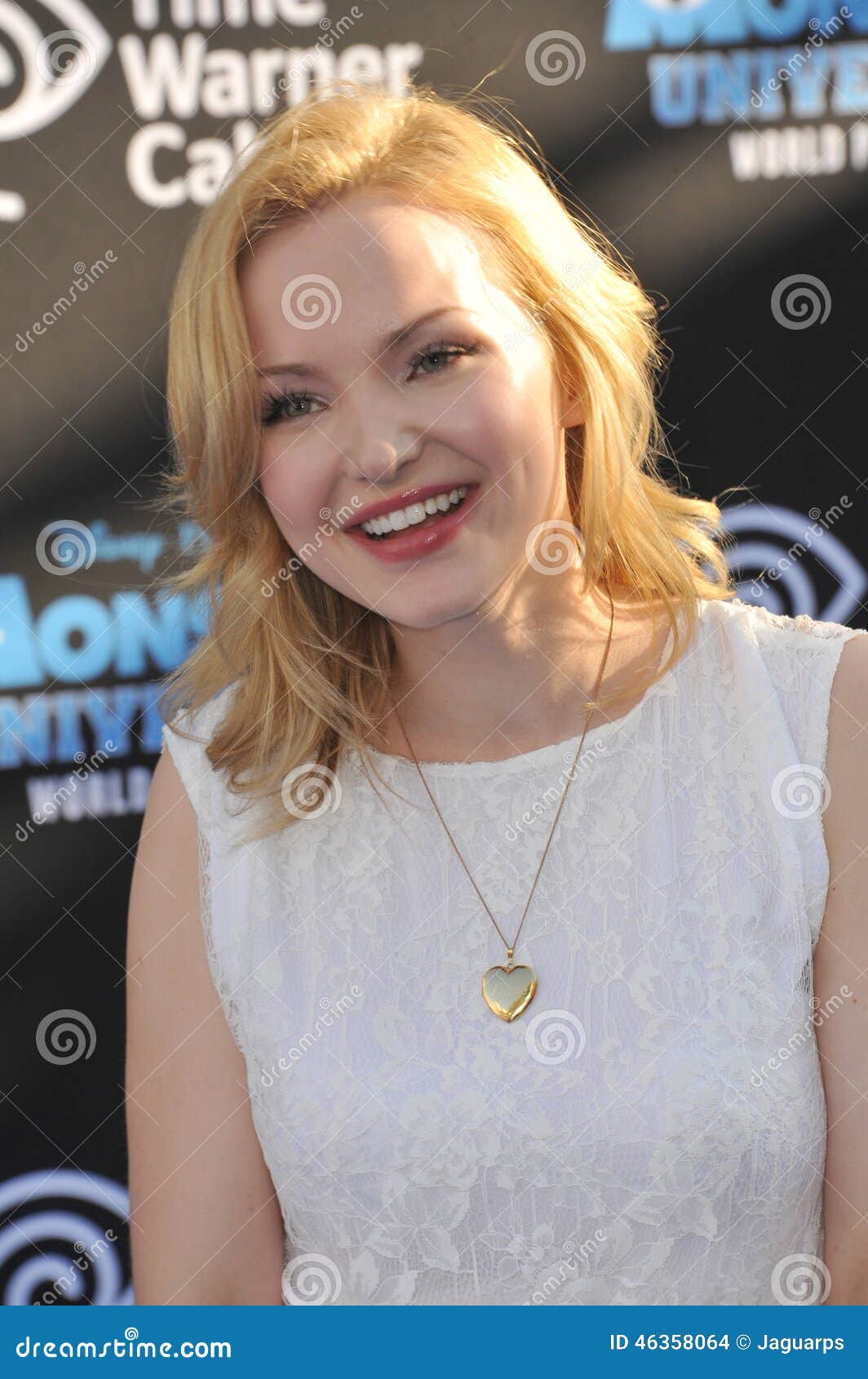 Colombe Cameron image stock éditorial. Image du sleeveless - 46358064