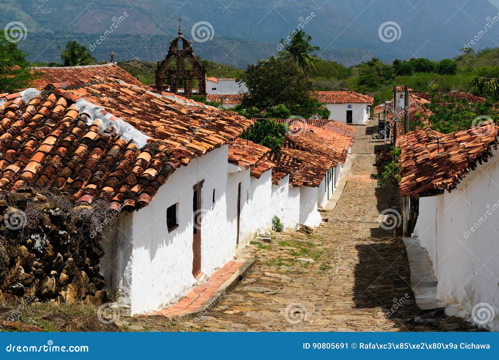 Colombia, Pueblo Colonial De Guane Imagen de archivo - Imagen de calle ...