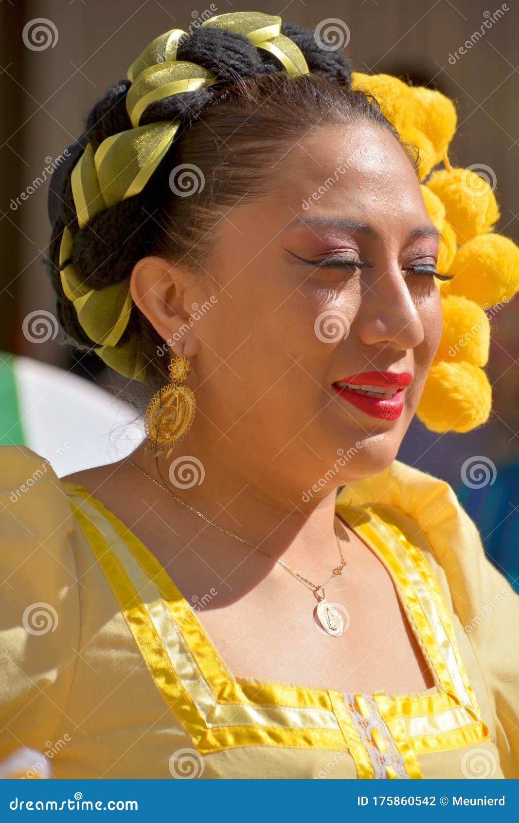 Colombian Woman In Traditional Costume Dance Editorial Photography