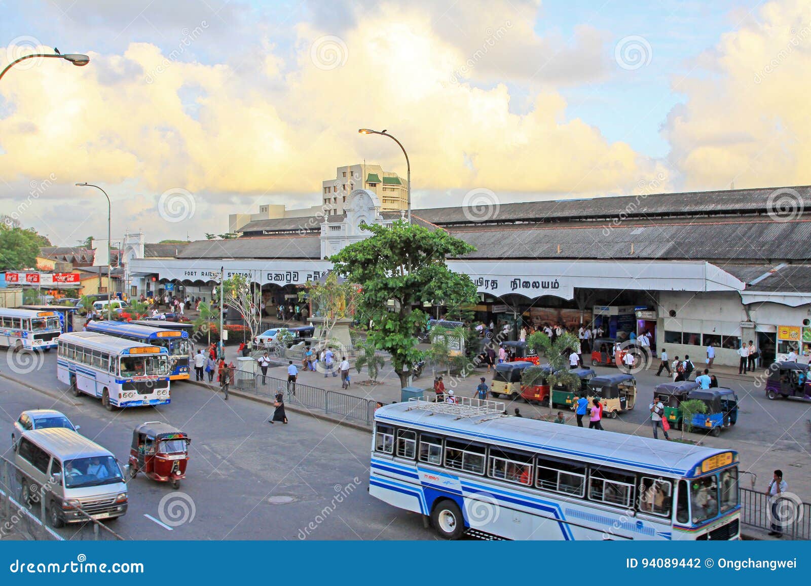 Colombo Fort Railway Station Editorial Photography - Image of railway ...