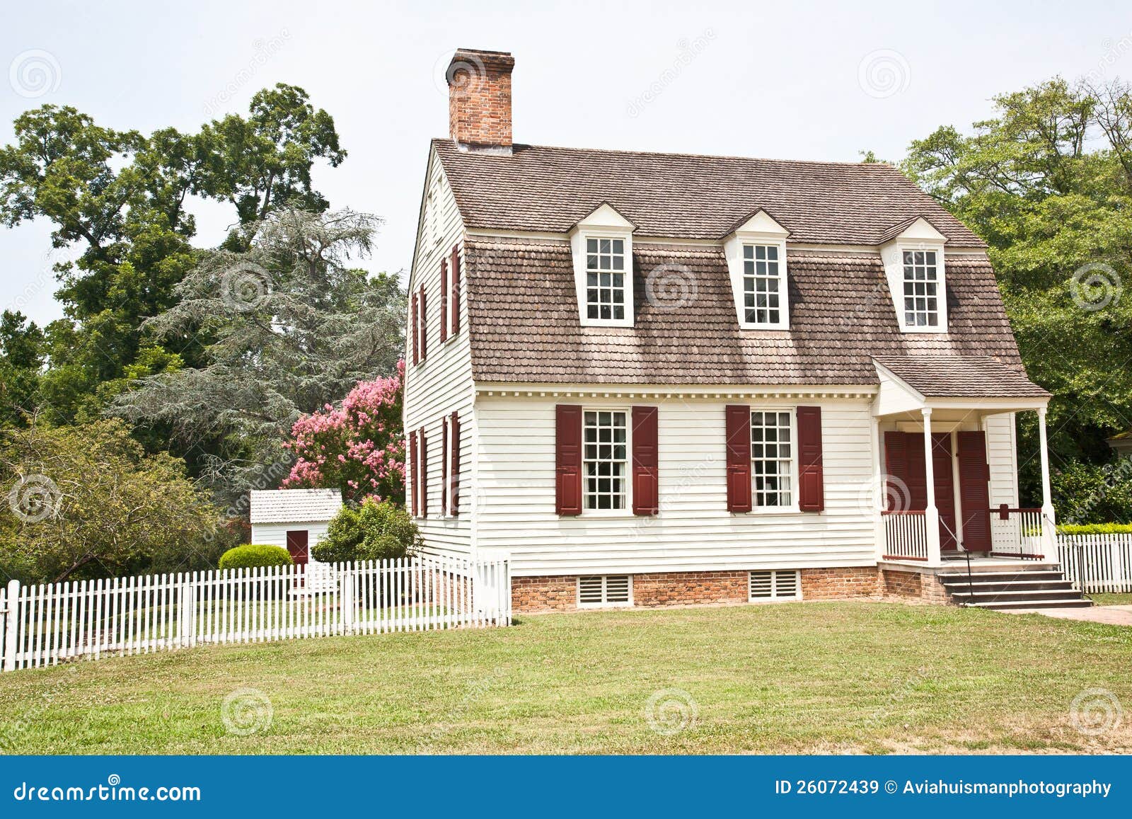 Small Colonial Homes American