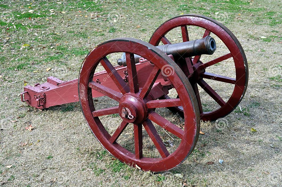Colonial Era Cannon editorial photography. Image of shoot - 22223392