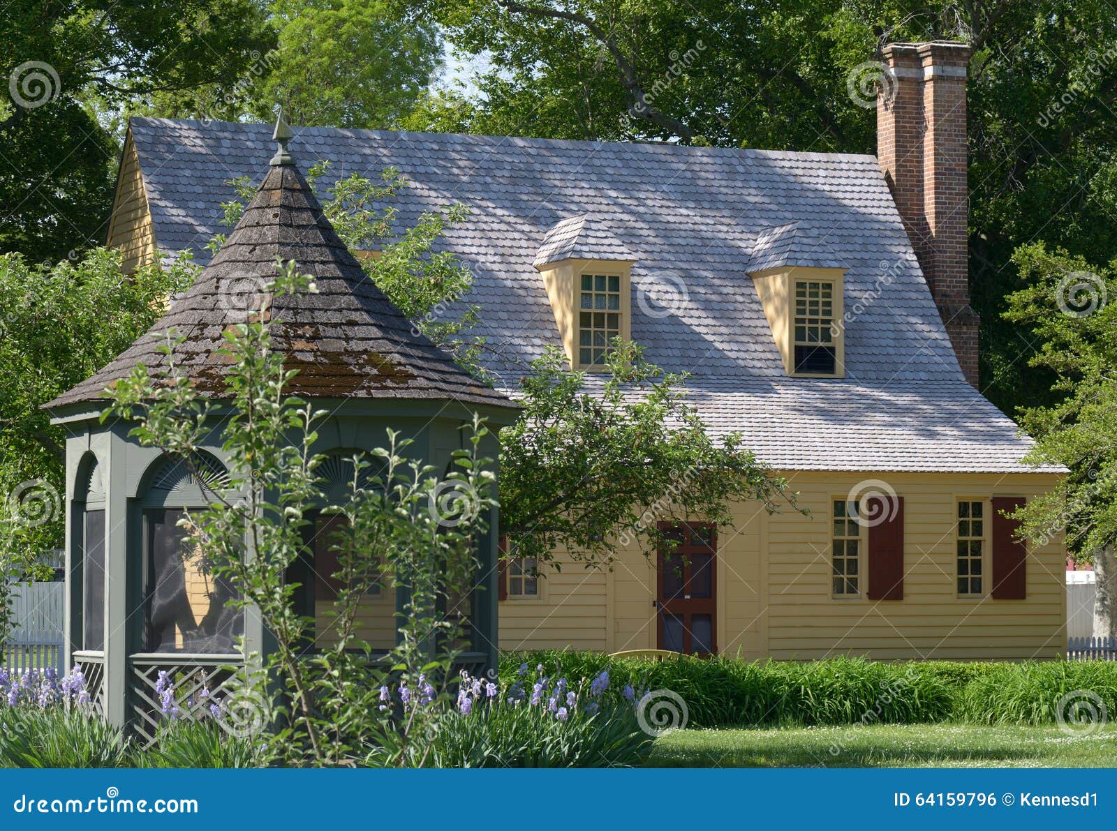 Colonial Home editorial photo. Image of virginia, 1776 - 64159796